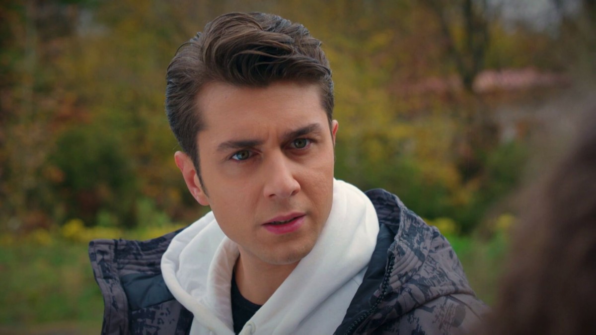 'Hermanos': Doruk se aparta de Asiye y abraza a Nebahat - Hermanos